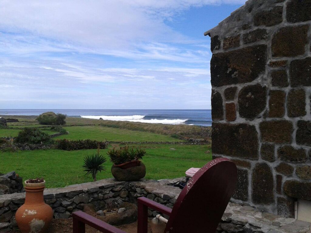 Caldeira Guesthouse & Surf Camp – Explore São Jorge